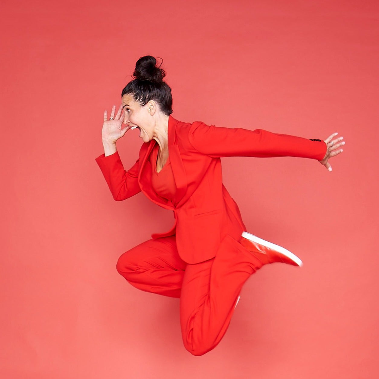 WOMEN – MONOCHROME